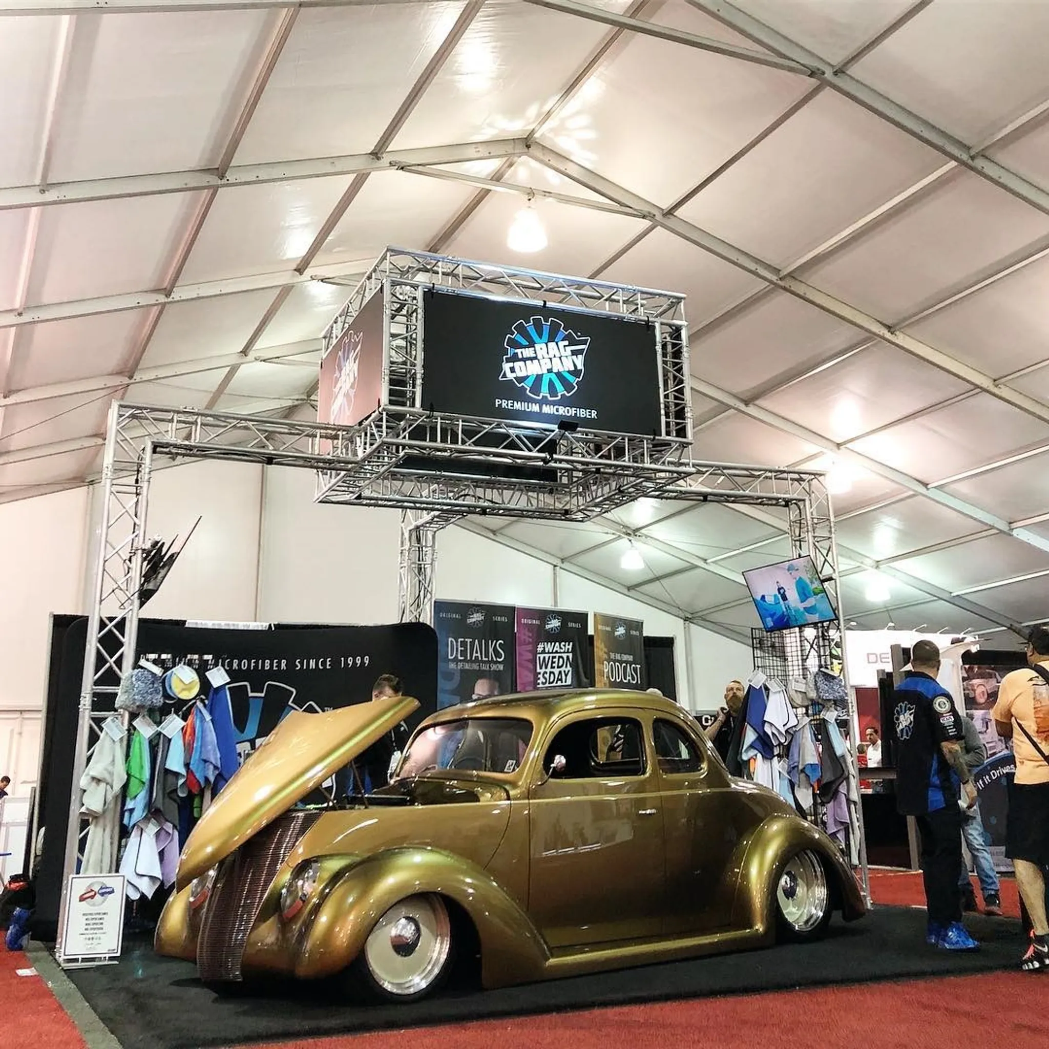 Best 16 Trade Show Booth Design Companies in 2025